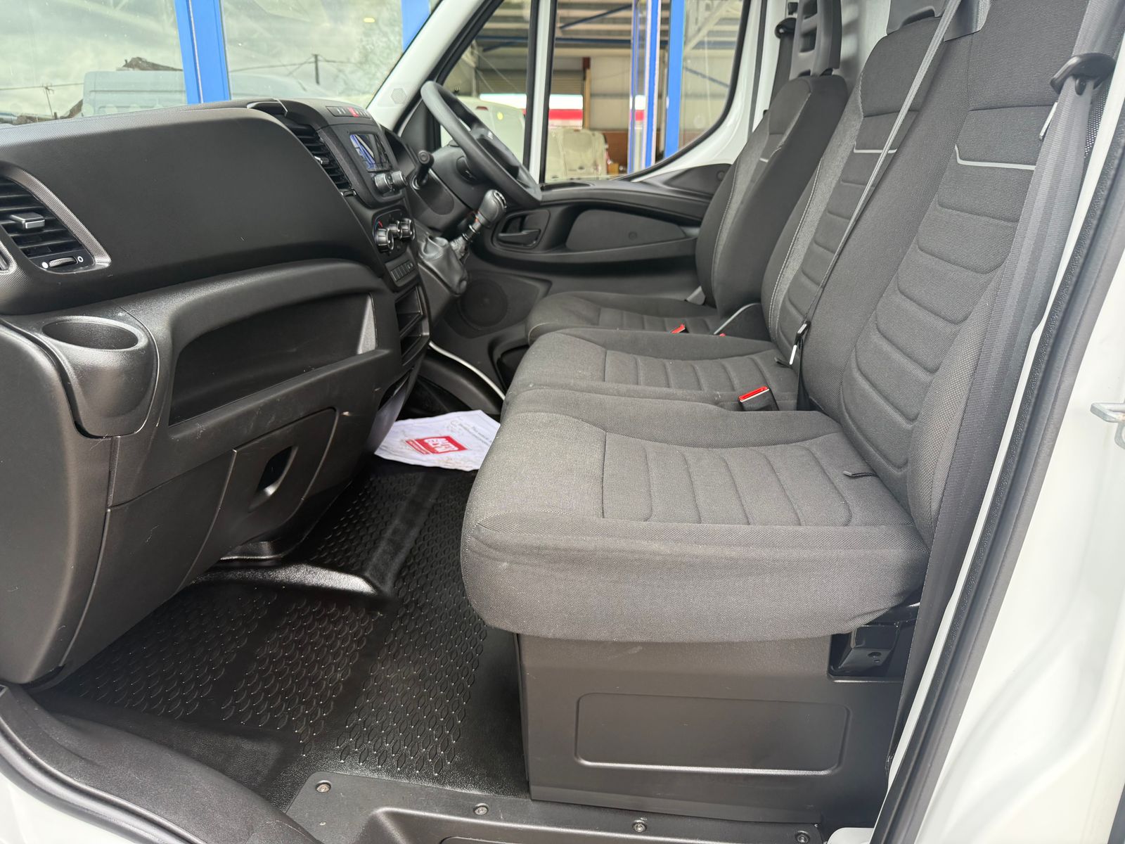 Used IVECO DAILY 2.3D HPI 14V 35S 3520 Panel Van 5dr Diesel Manual MWB ...