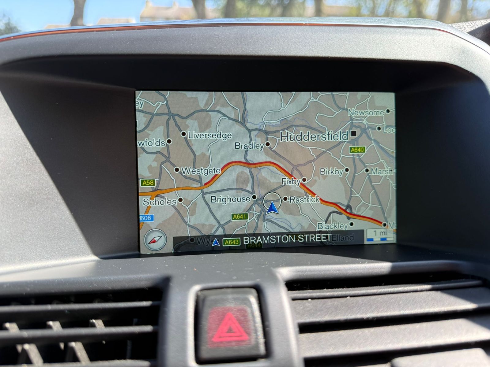 Used Volvo XC60 2.4 D4 R-Design Lux Nav SUV 5dr Diesel Auto AWD Euro 6 ...