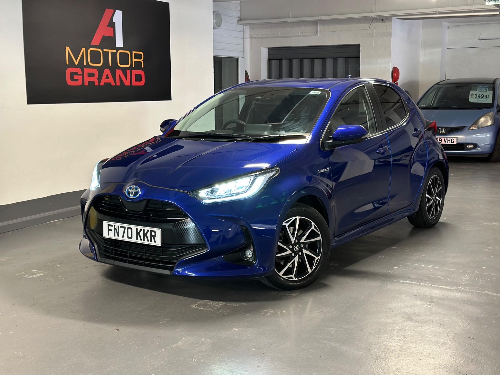 Used Toyota Yaris 1.5 VVT-h Design E-CVT Euro 6 (s/s) 5dr 2020 5dr ...