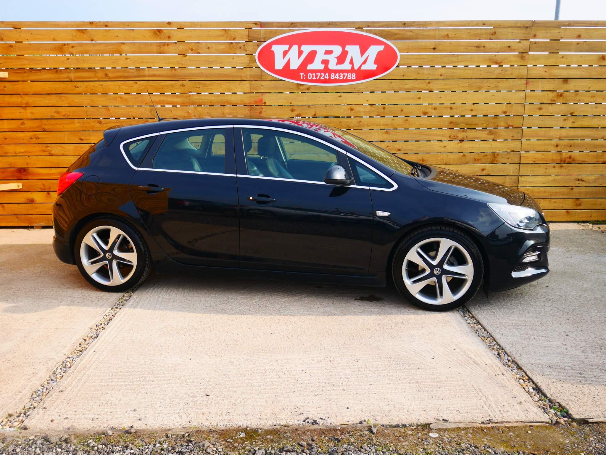 Used Vauxhall Astra 1.6i Limited Edition Euro 6 5dr 2015 5dr Manual ...
