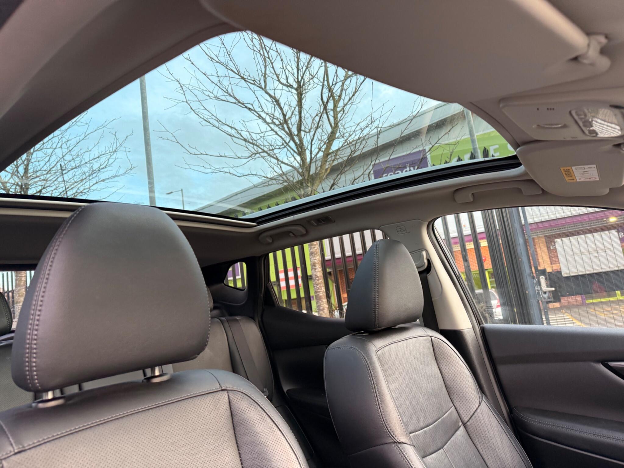 Used Nissan Qashqai 1.6 dCi Tekna XTRON 2WD Euro 6 (s/s) 5dr 2017 5dr ...