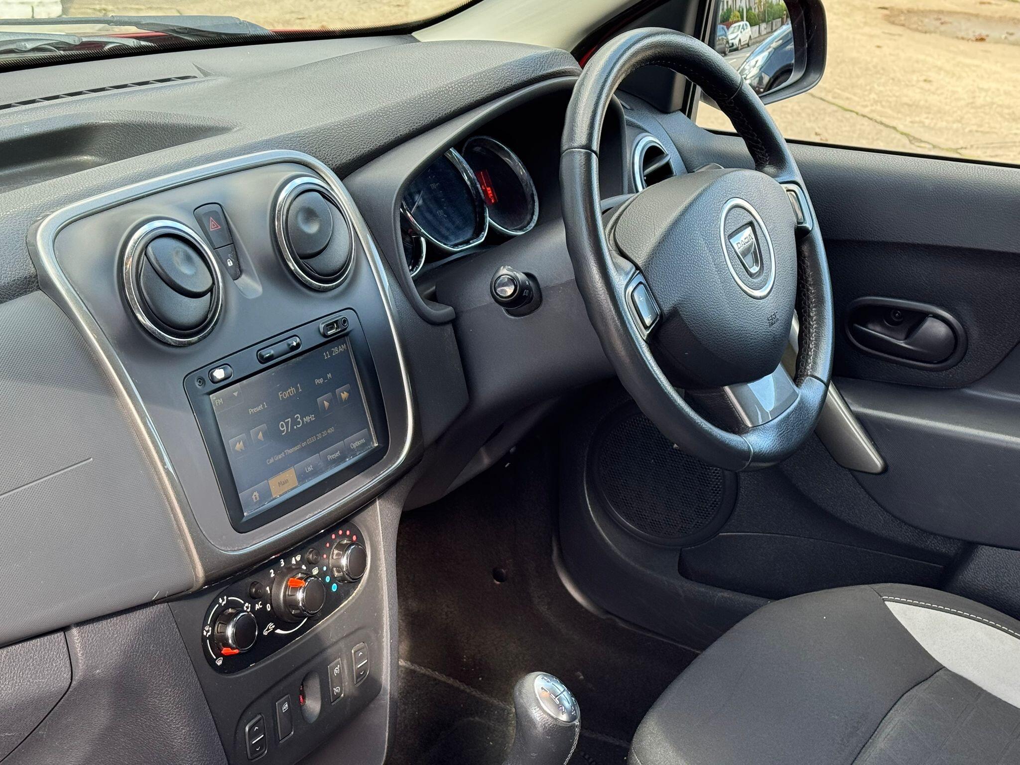 Used Dacia Sandero Stepway 1.5 dCi Laureate Euro 5 5dr 2014 5dr Manual ...