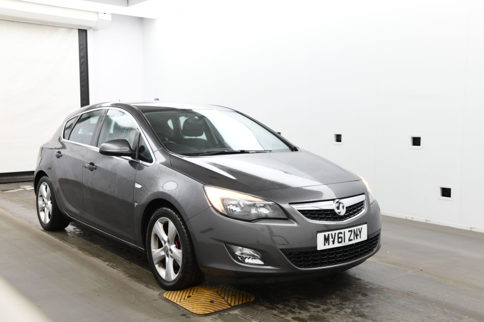 Used Vauxhall Astra SRI 2011 5dr Manual (MV61ZNY) | Border Autos & Bikes