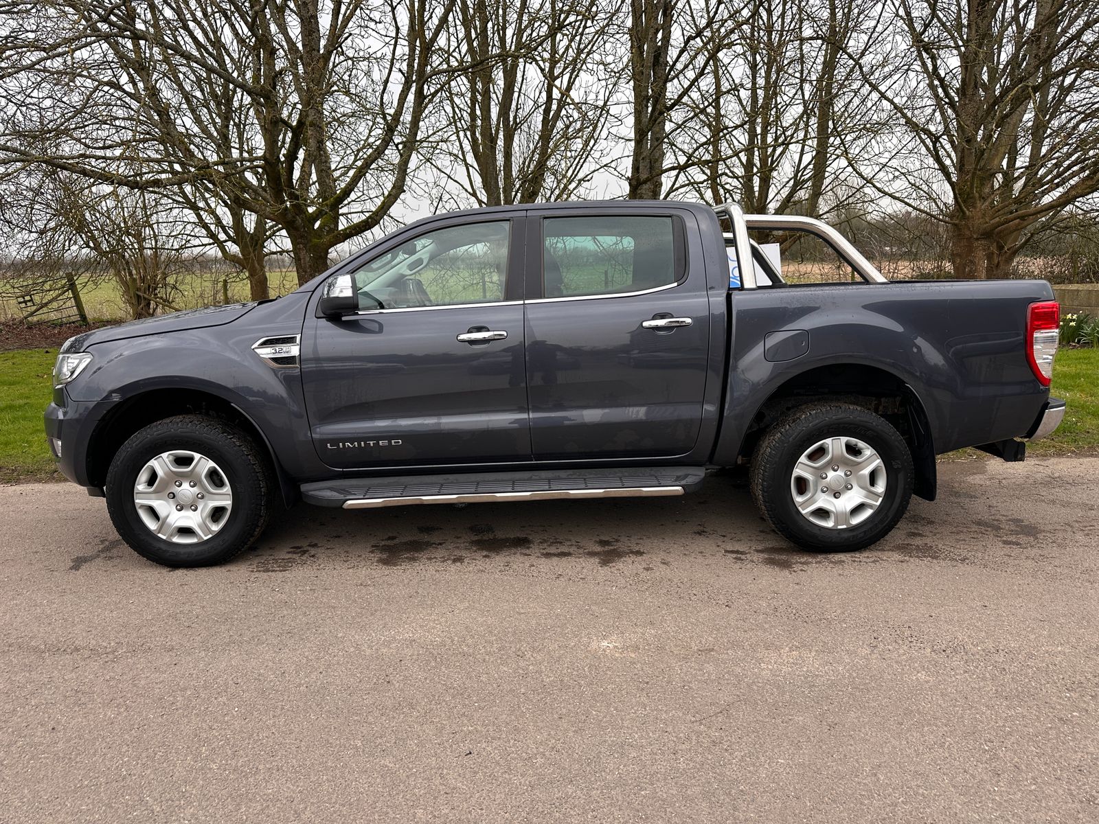 Used Ford Ranger LIMITED 4X4 DCB TDCI 2017 4dr Automatic (HS17JWJ ...