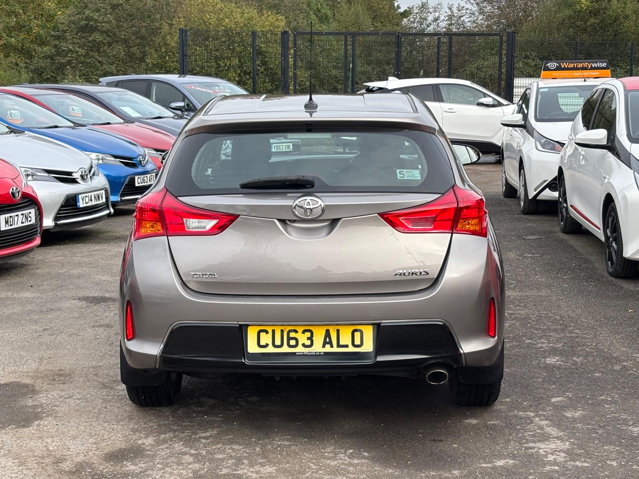 Used Toyota Auris 1.6 V-Matic Icon Euro 5 5dr 2013 5dr Manual (CU63ALO ...