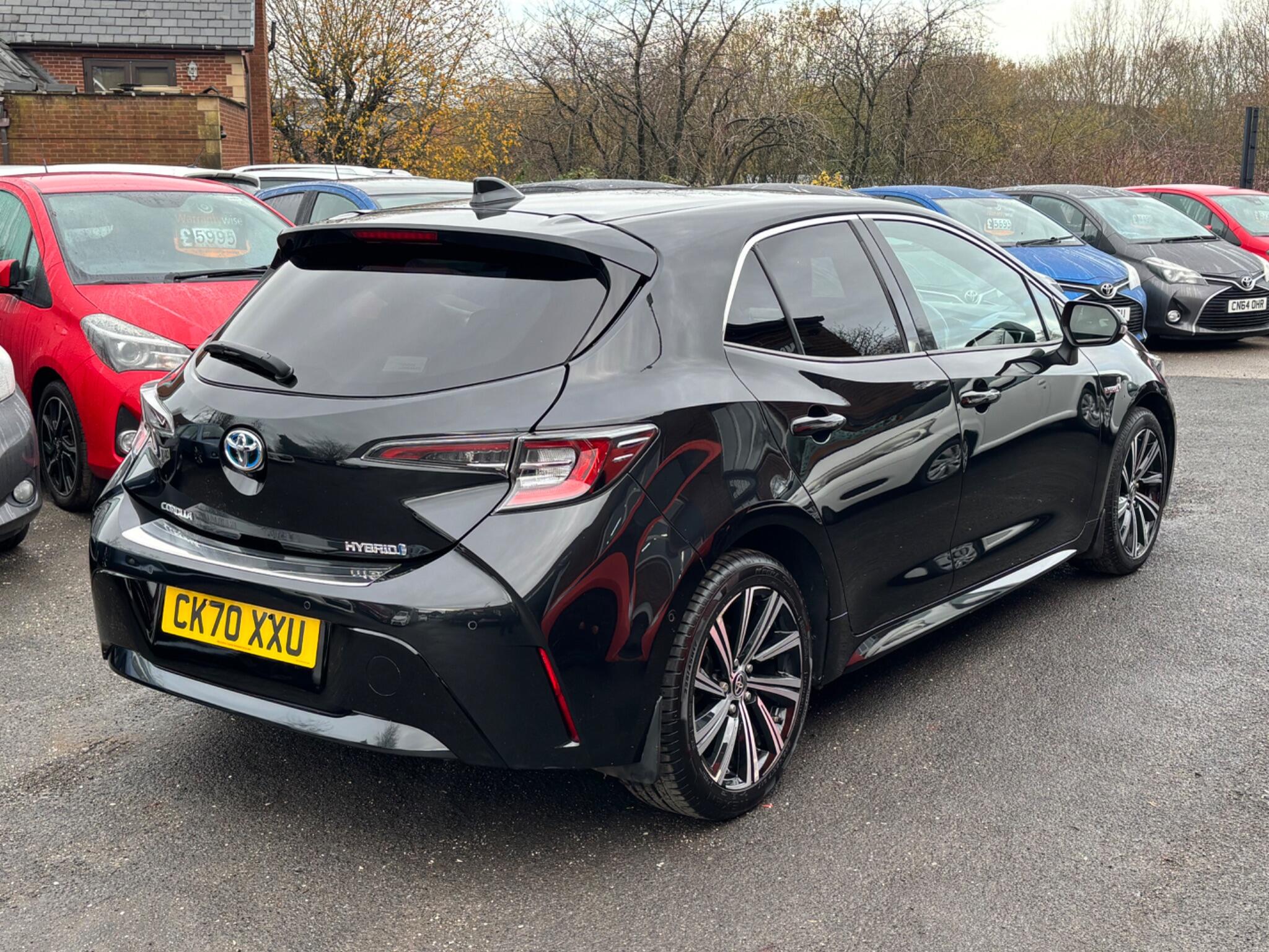 Used Toyota Corolla 1.8 VVT-h Design CVT Euro 6 (s/s) 5dr 2020 5dr ...