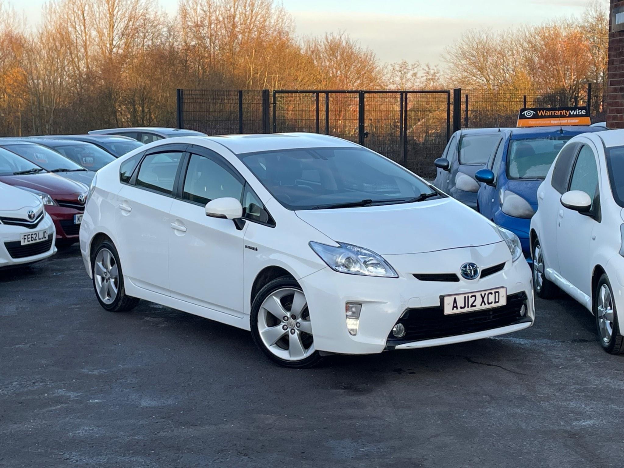 Used Toyota Prius 1.8 VVT-h T4 CVT Euro 5 (s/s) 5dr 2012 5dr Automatic ...