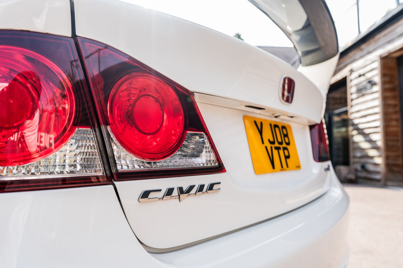 Used Honda Integra FD2 Type R 2008 4dr Manual (YJ08VTP) | Lowe Classics