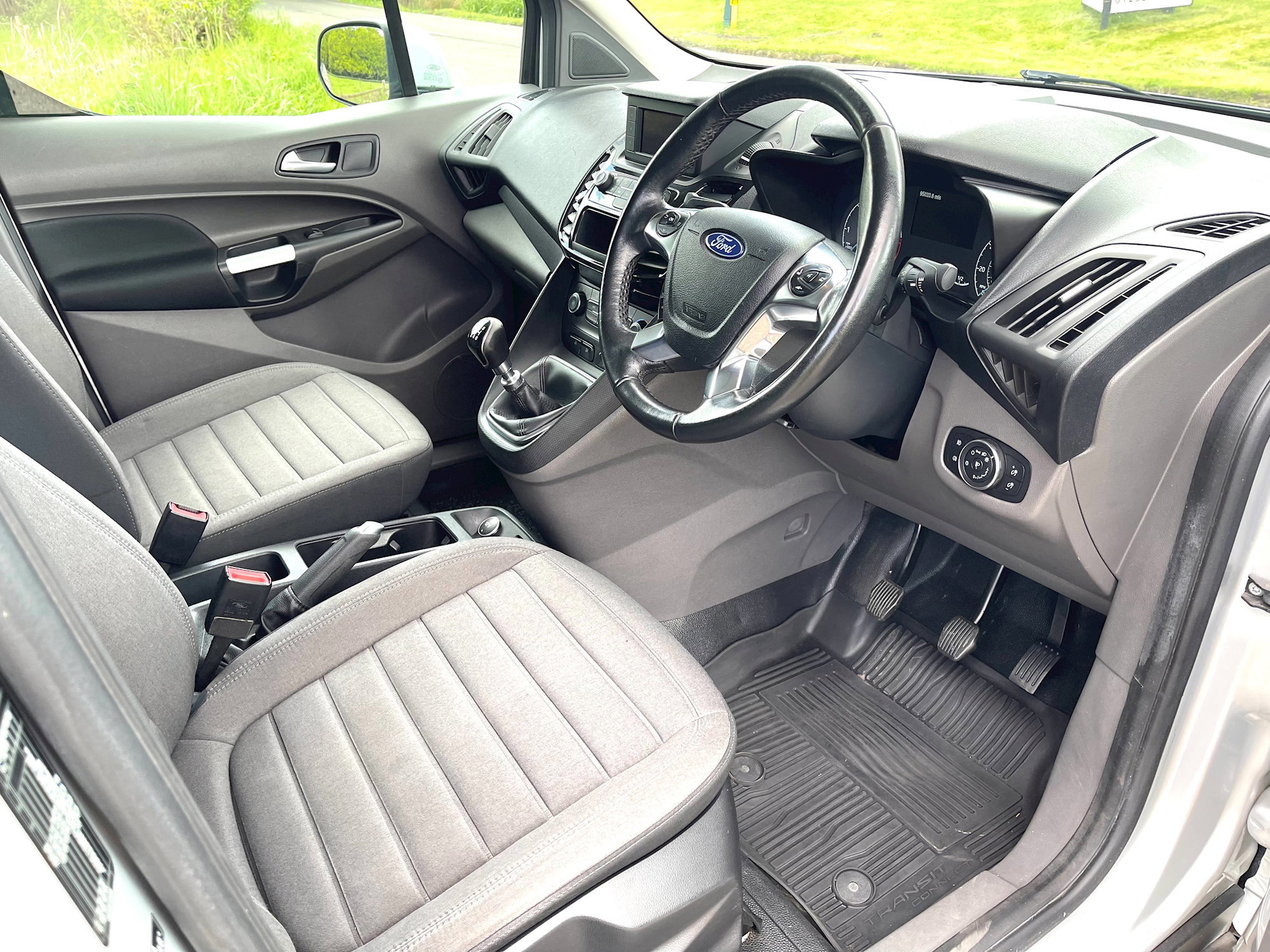Used Ford Transit Connect 200 LIMITED 1.5 TDCi 120 PS L1 Euro 6 2018 ...