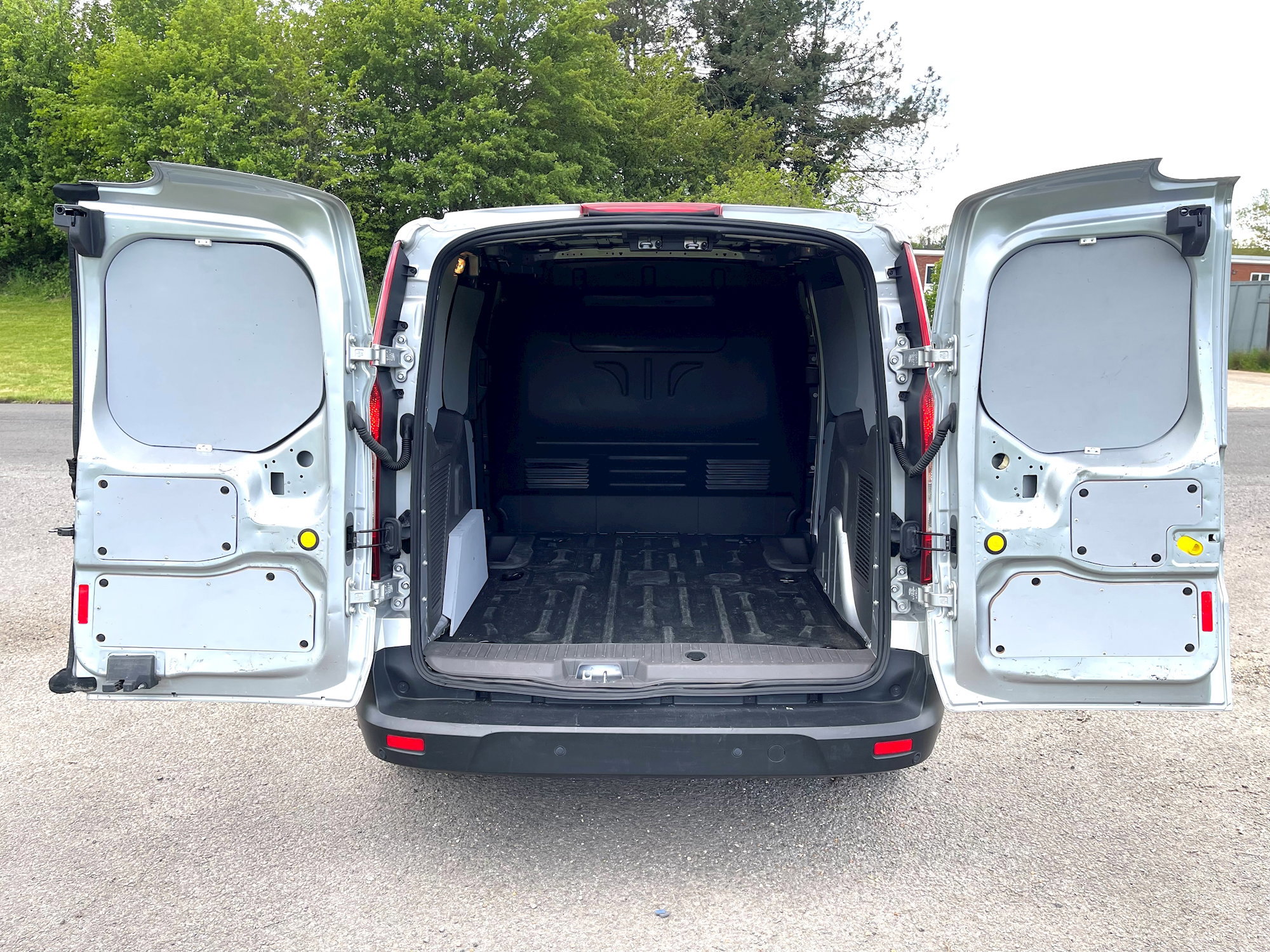 Used Ford Transit Connect 200 LIMITED 1.5 TDCi 120 PS L1 Euro 6 2018 ...