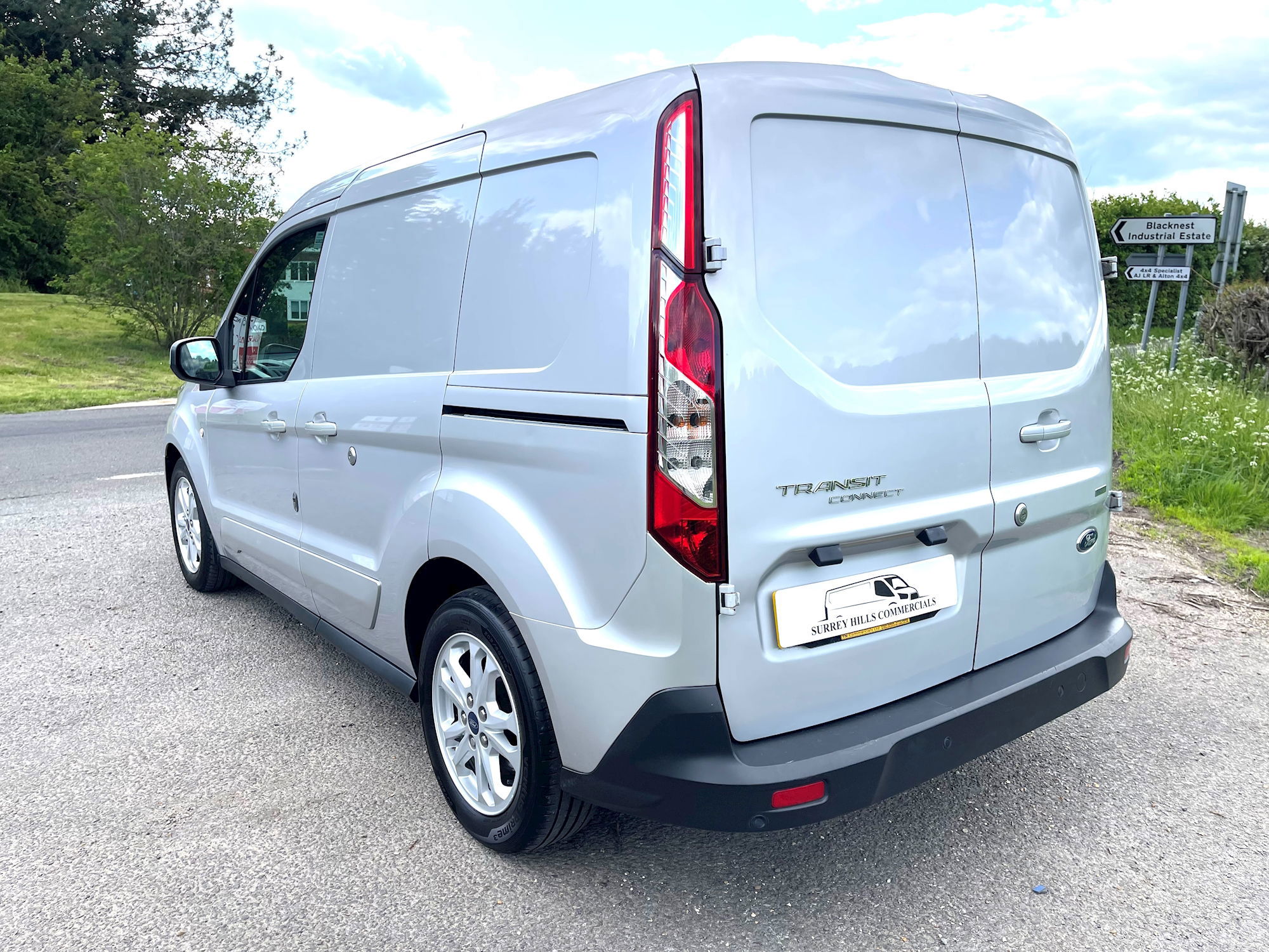 Used Ford Transit Connect 200 LIMITED 1.5 TDCi 120 PS L1 Euro 6 2018 ...