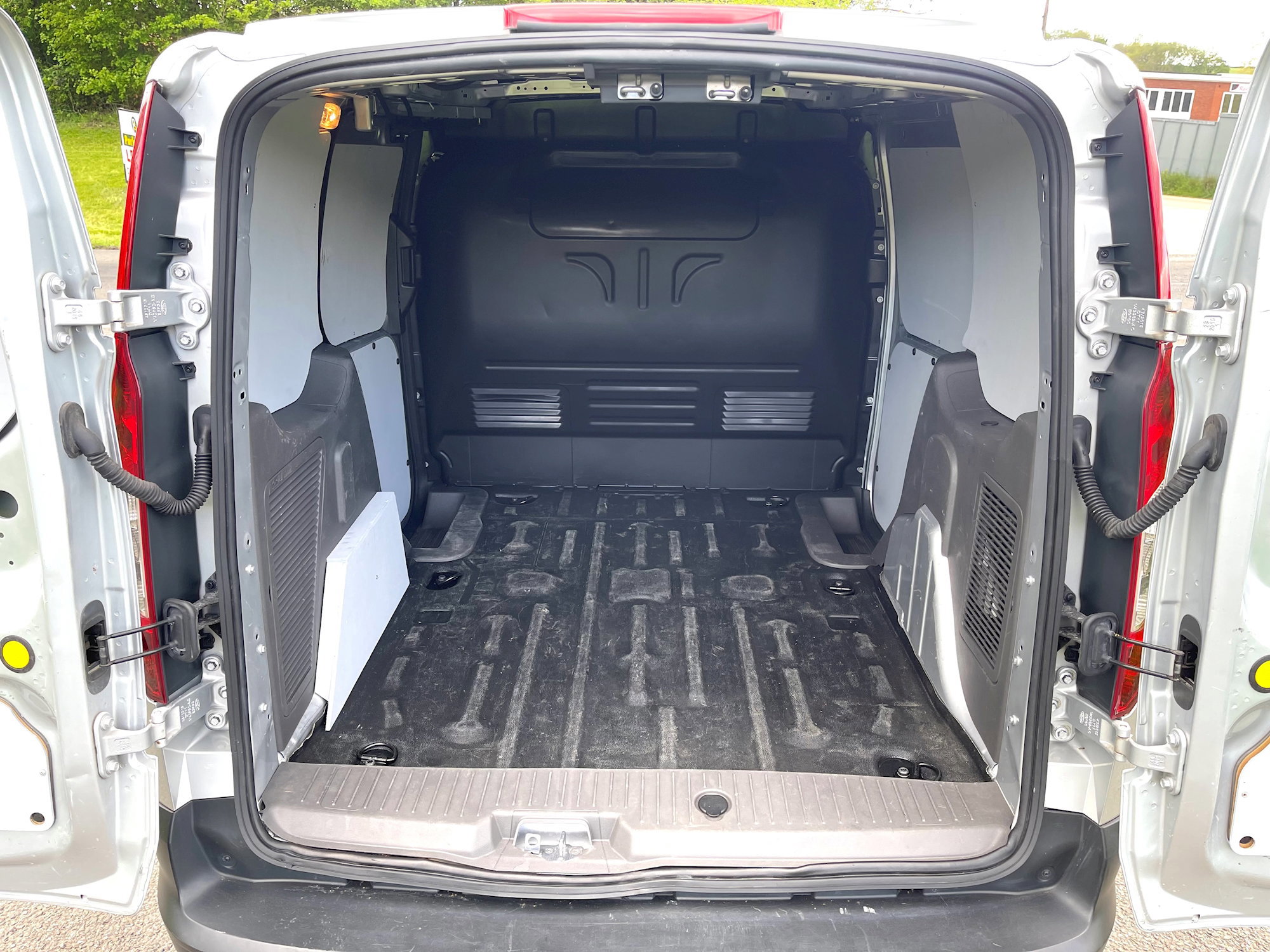 Used Ford Transit Connect 200 LIMITED 1.5 TDCi 120 PS L1 Euro 6 2018 ...