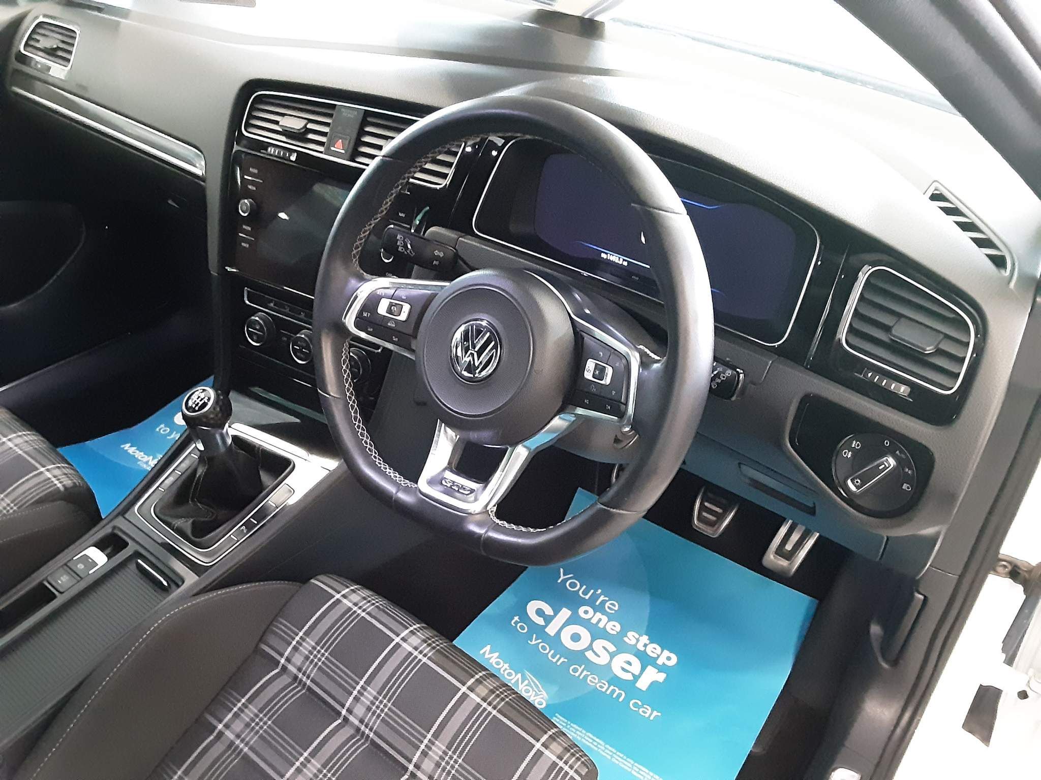 Used Volkswagen Golf 2.0 TDI BlueMotion Tech GTD BlueLine Euro 6 (s/s ...