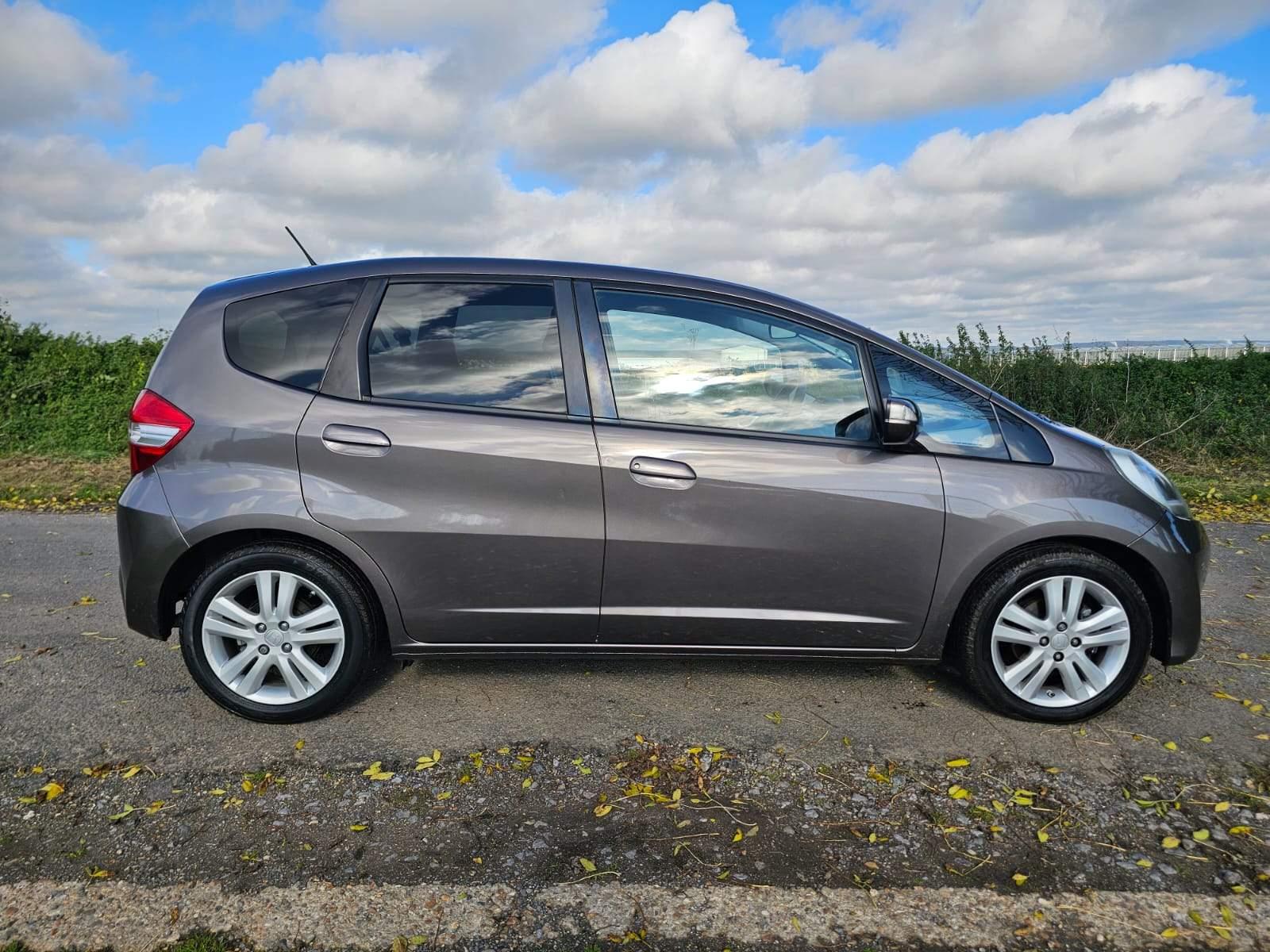 Used Honda Jazz 1.4 i-VTEC ES Plus CVT Euro 5 5dr 2015 5dr Automatic ...