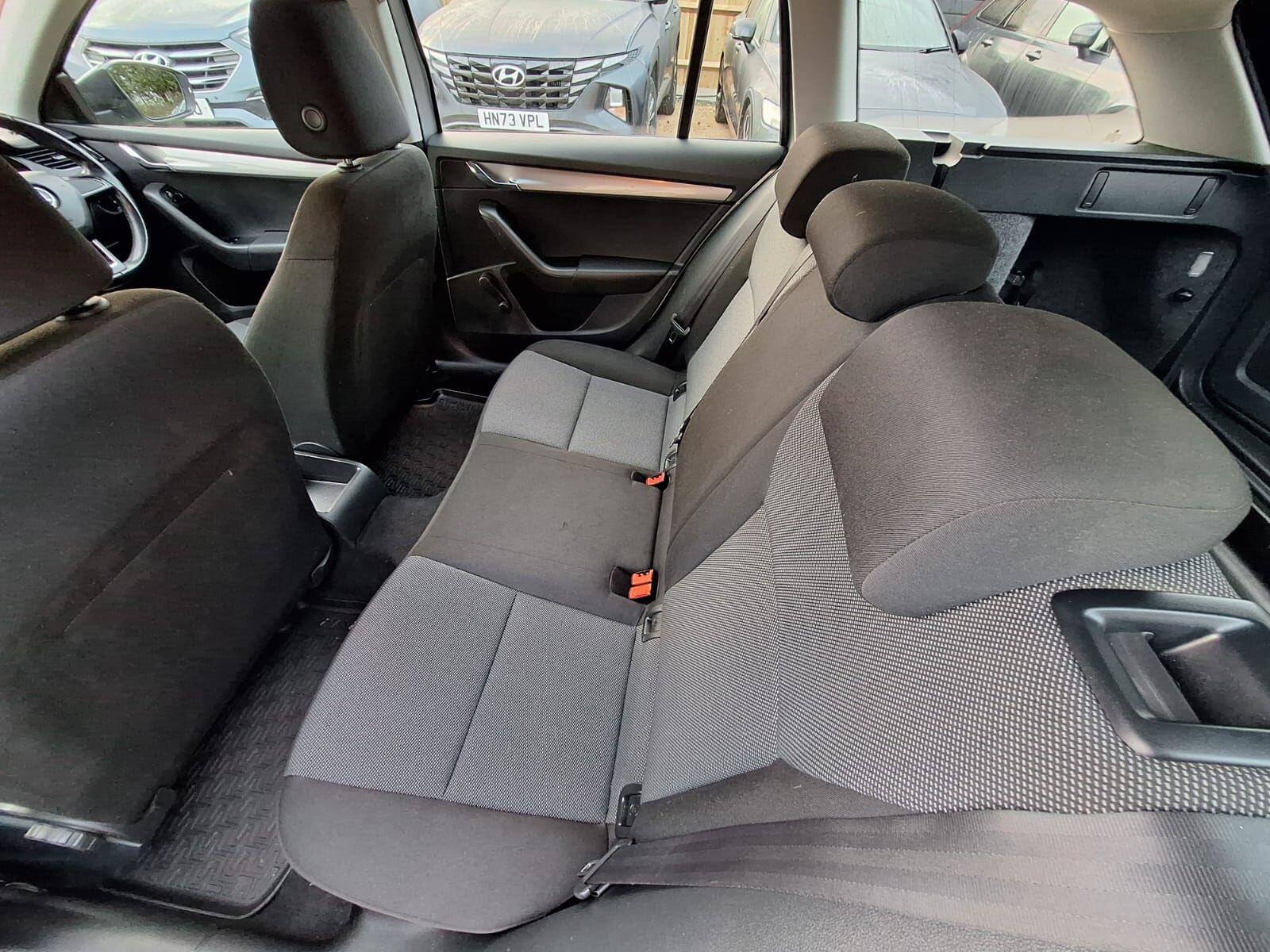 Used Skoda Octavia 1.6 TDI S DSG Euro 6 (s/s) 5dr 2015 5dr Automatic ...