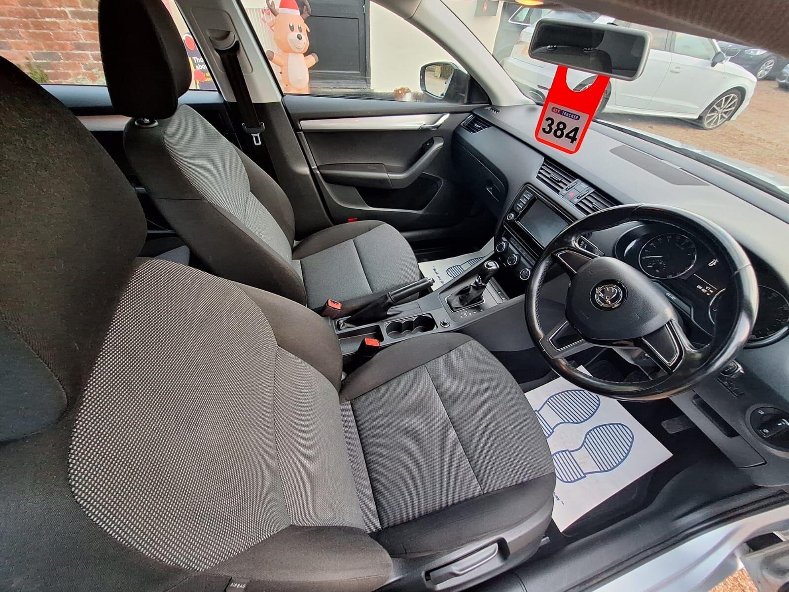 Used Skoda Octavia 1.6 TDI S DSG Euro 6 (s/s) 5dr 2015 5dr Automatic ...