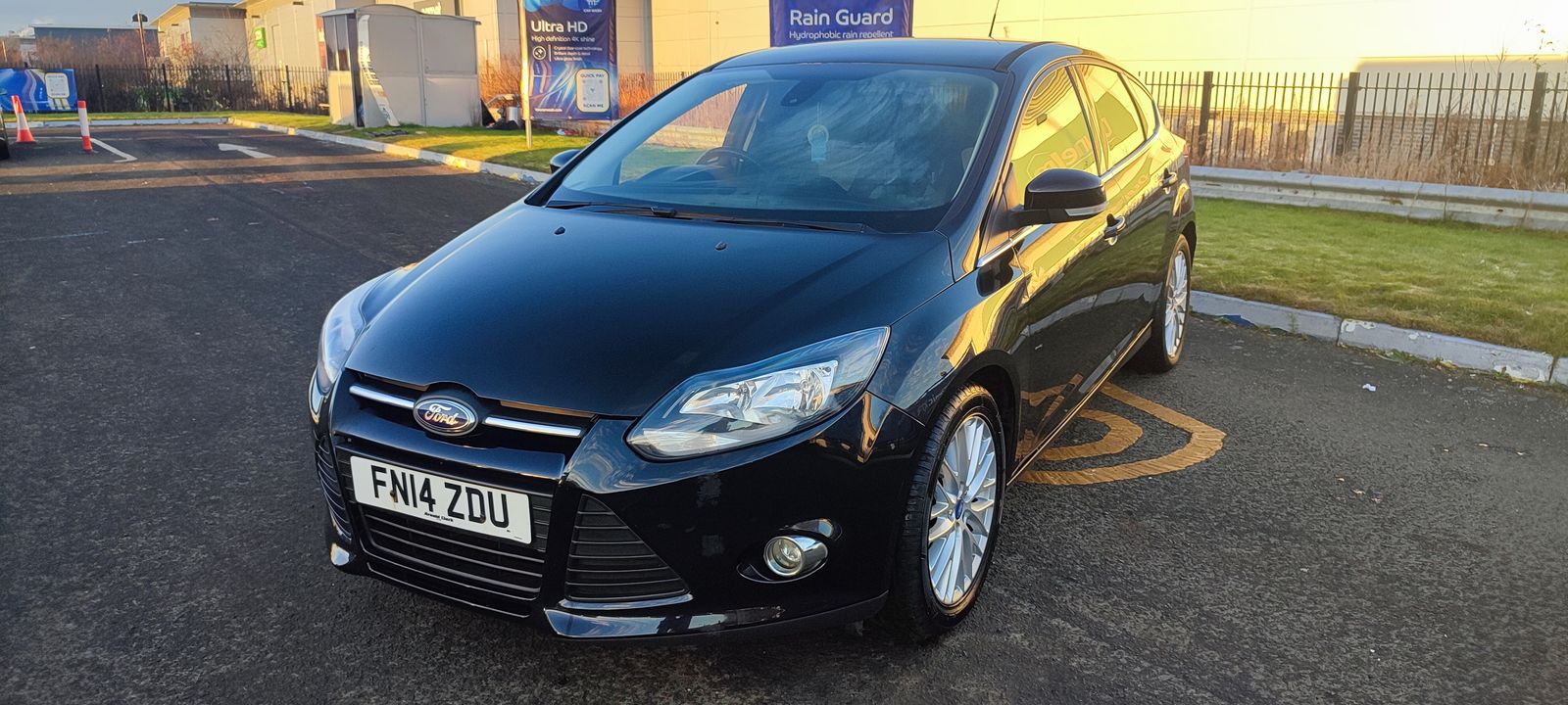 Used Ford Focus 1.0L ZETEC Hatchback 5dr Petrol Manual Euro 5 (123 bhp ...