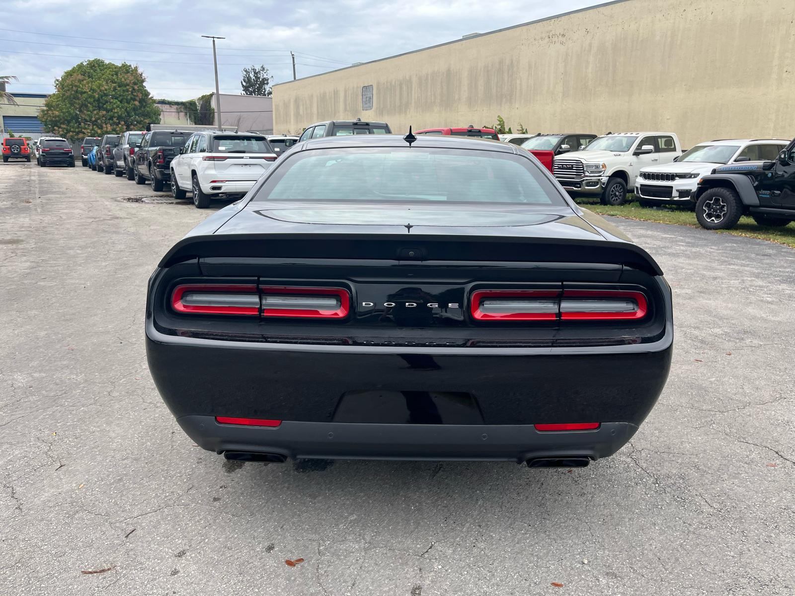 Used Dodge Challenger Widebody Hellcat RWD 6.2L SC Gas 8-Speed AT ...