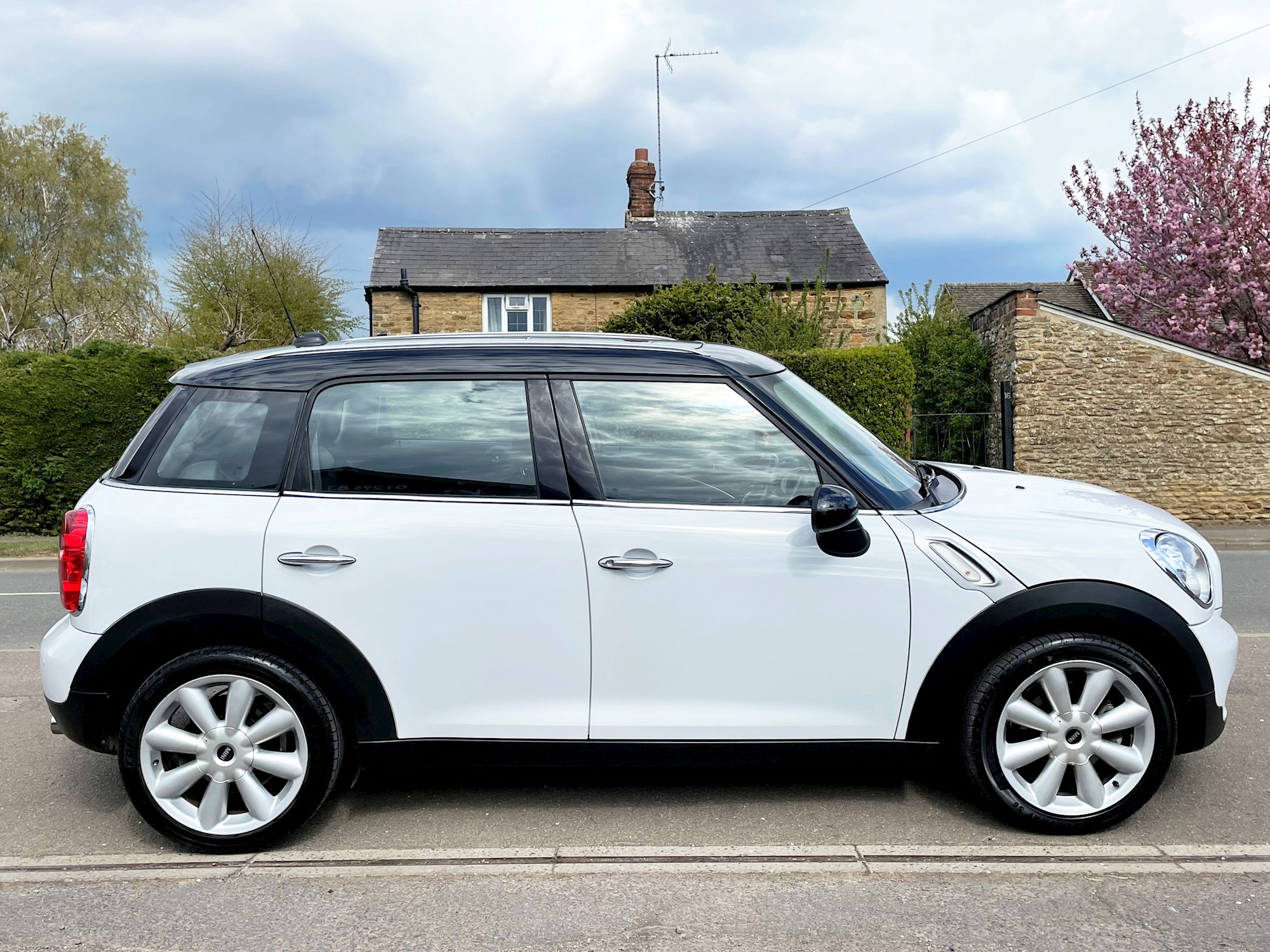 Used MINI Mini Countryman COOPER D 2012 5dr Automatic (LO12DWL) | Kings ...