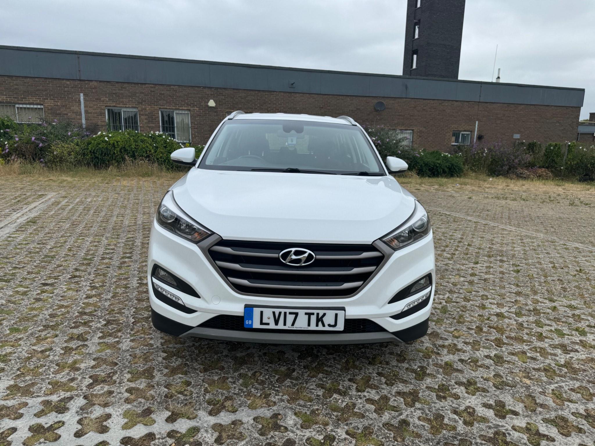 Used Hyundai Tucson 1.7 CRDi Blue Drive SE Nav DCT Euro 6 (s/s) 5dr ...