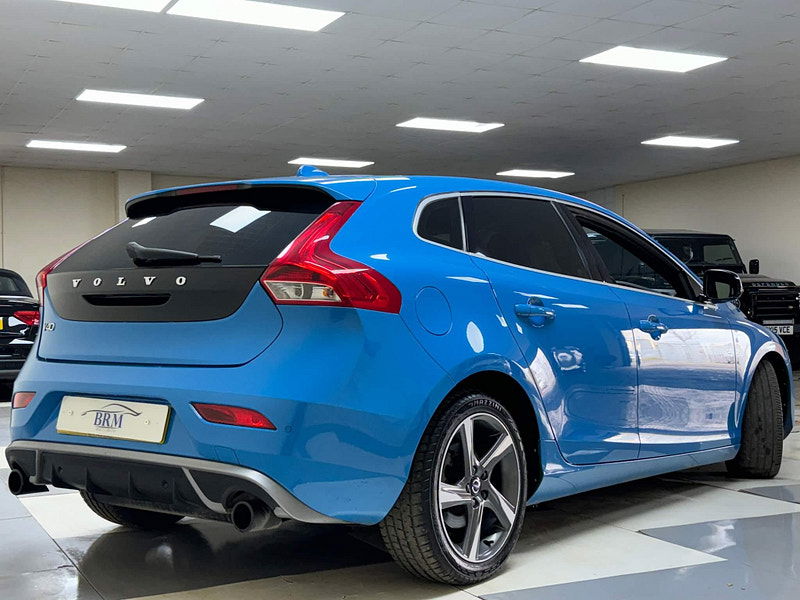 Used Volvo V40 1.6 D2 R-Design Euro 5 (s/s) 5dr 2015 5dr Manual ...